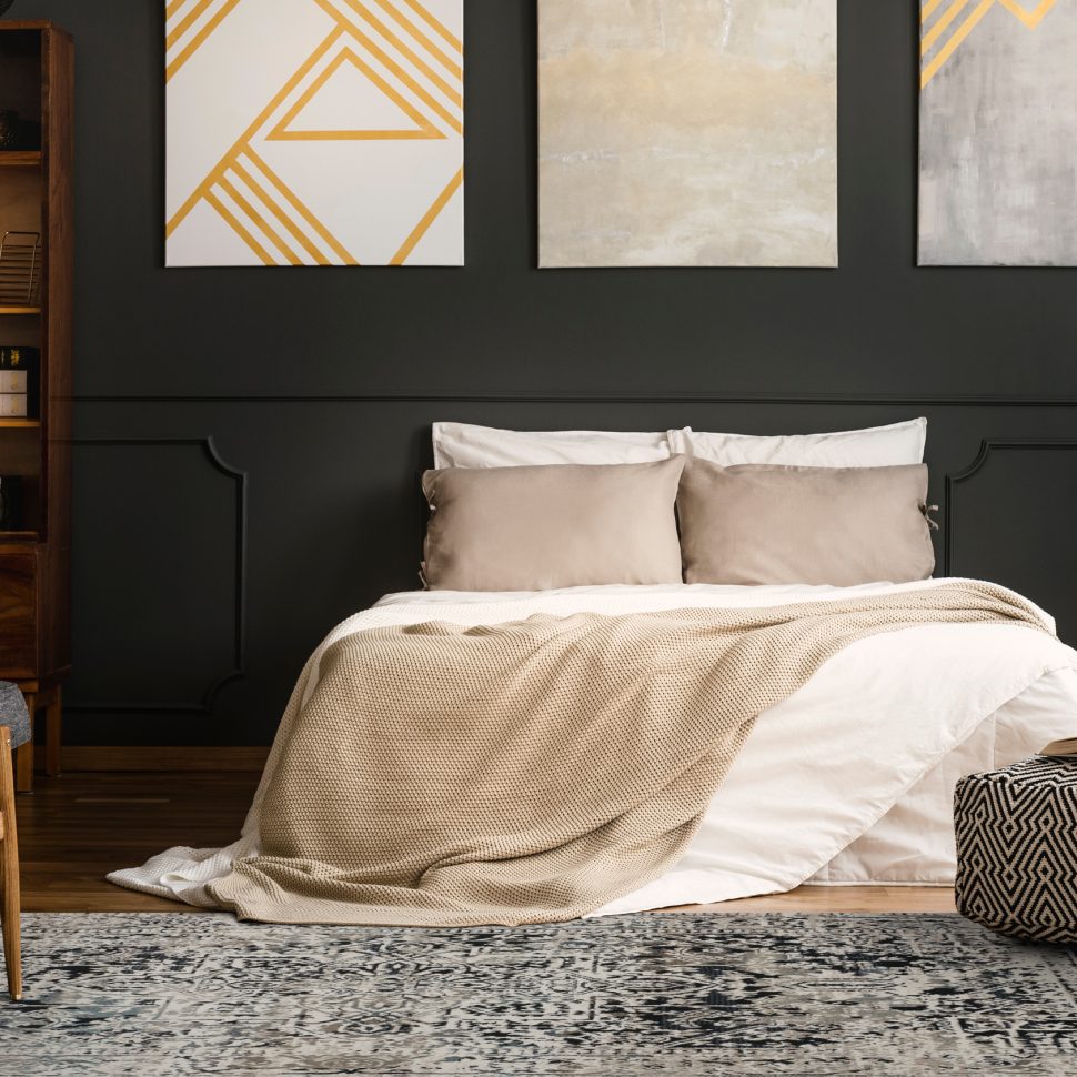 Idei de amenajare a unui dormitor îngust - Tarkett Blog